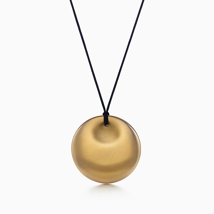 Elsa Peretti® Lacquer Necklaces & Pendants | Tiffany & Co.