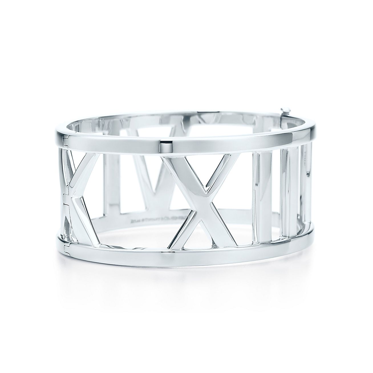 Atlas® wide bangle in sterling silver, medium. | Tiffany & Co.
