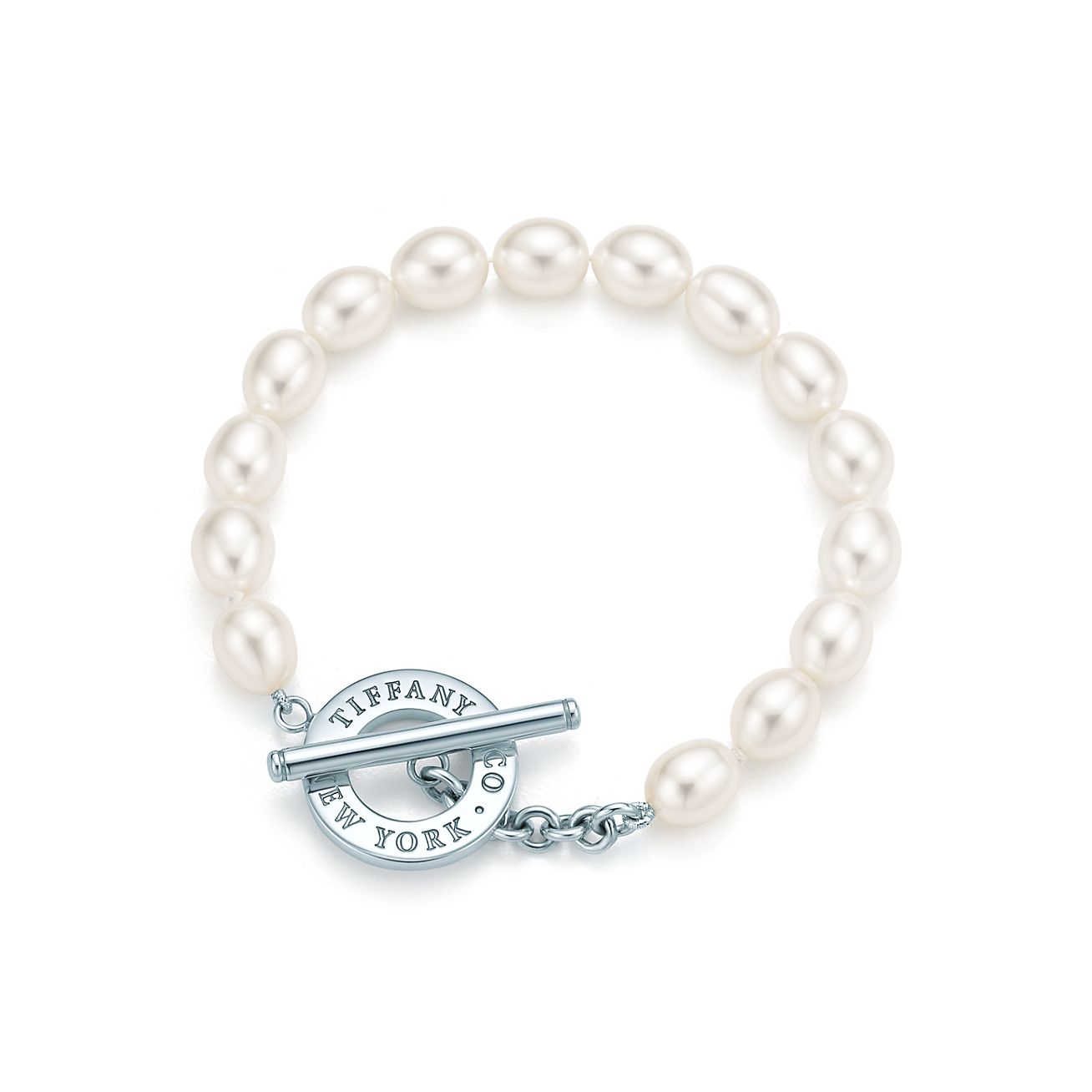 Freshwater pearl toggle bracelet in sterling silver. | Tiffany & Co. CA
