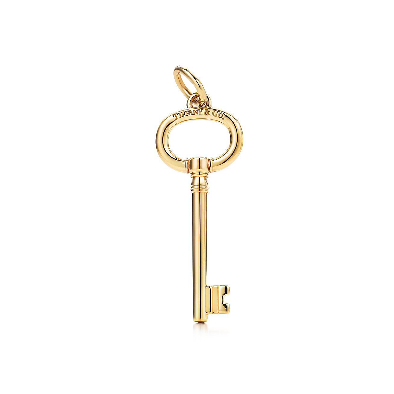 Tiffany Keys oval key pendant in 18k gold, small. | Tiffany & Co.
