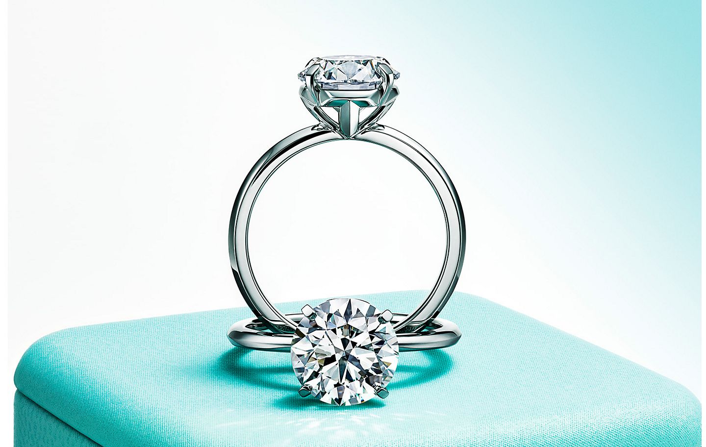 婚約指輪のスタイル & セッティング | Tiffany & Co. 婚約指輪のスタイル & セッティング | Tiffany & Co.